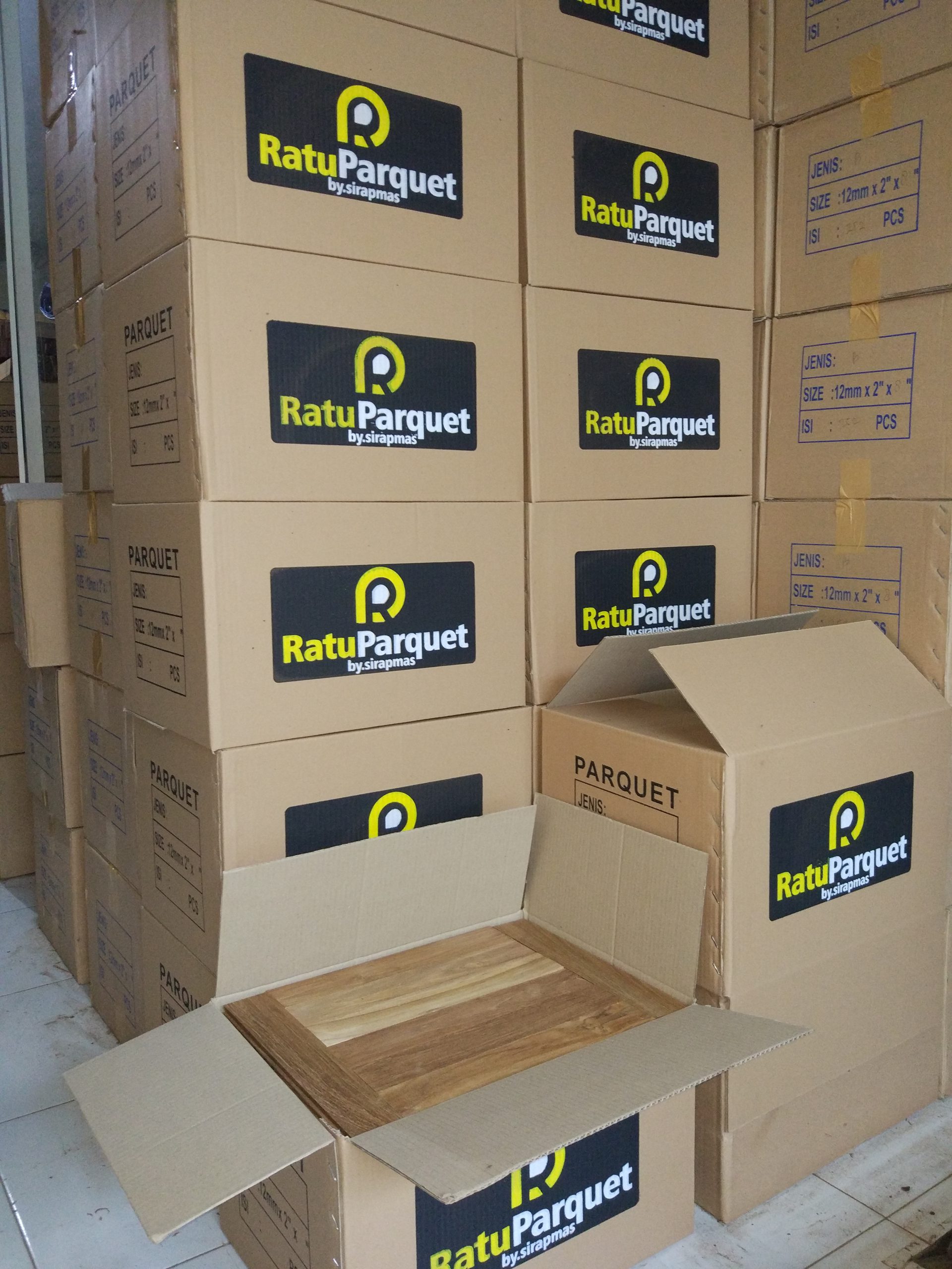 Jual Lantai Kayu / Parket Solid Asli klasik, murah & mewah